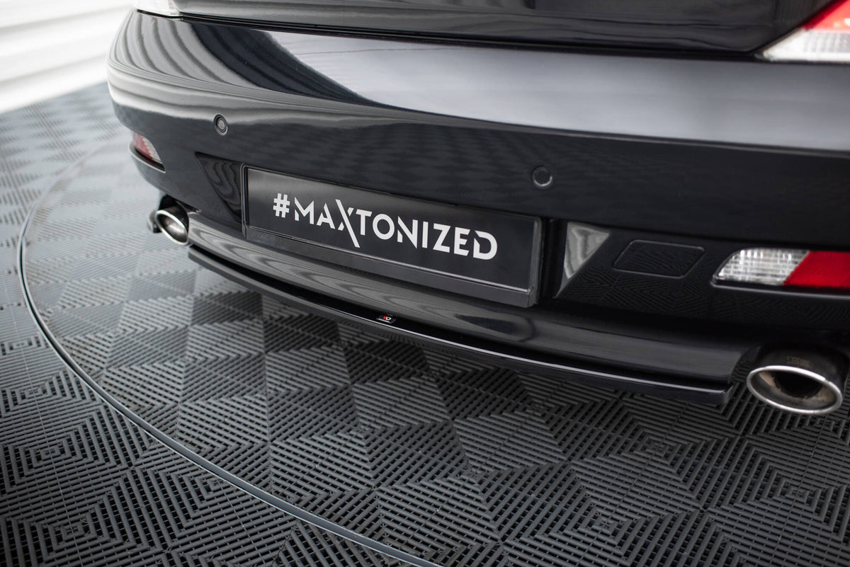 Maxton Design - Central Rear Splitter (with Vertical Bars) BMW Series 6 ...