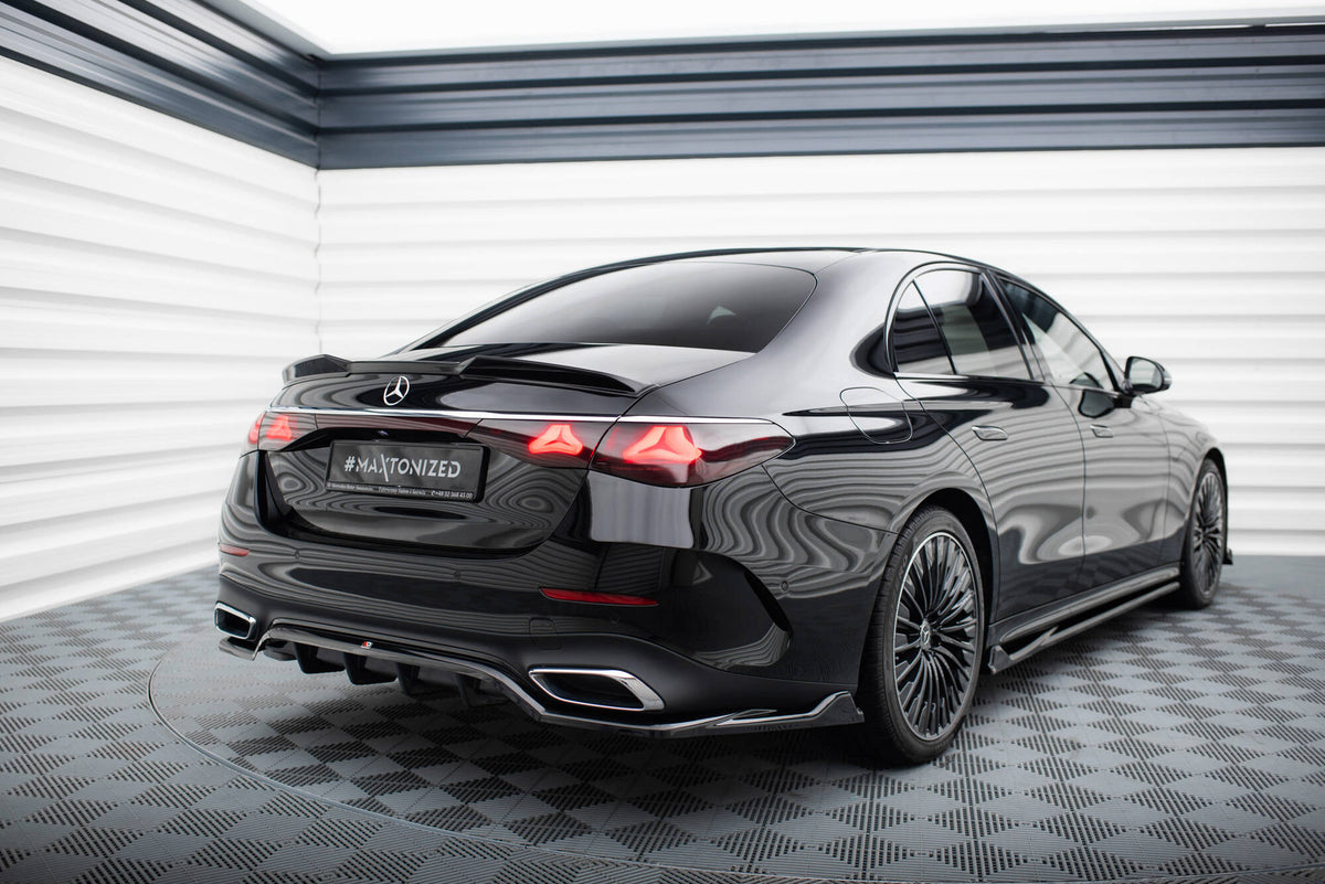 Maxton Design - Central Rear Splitter (with Vertical Bars) Mercedes ...