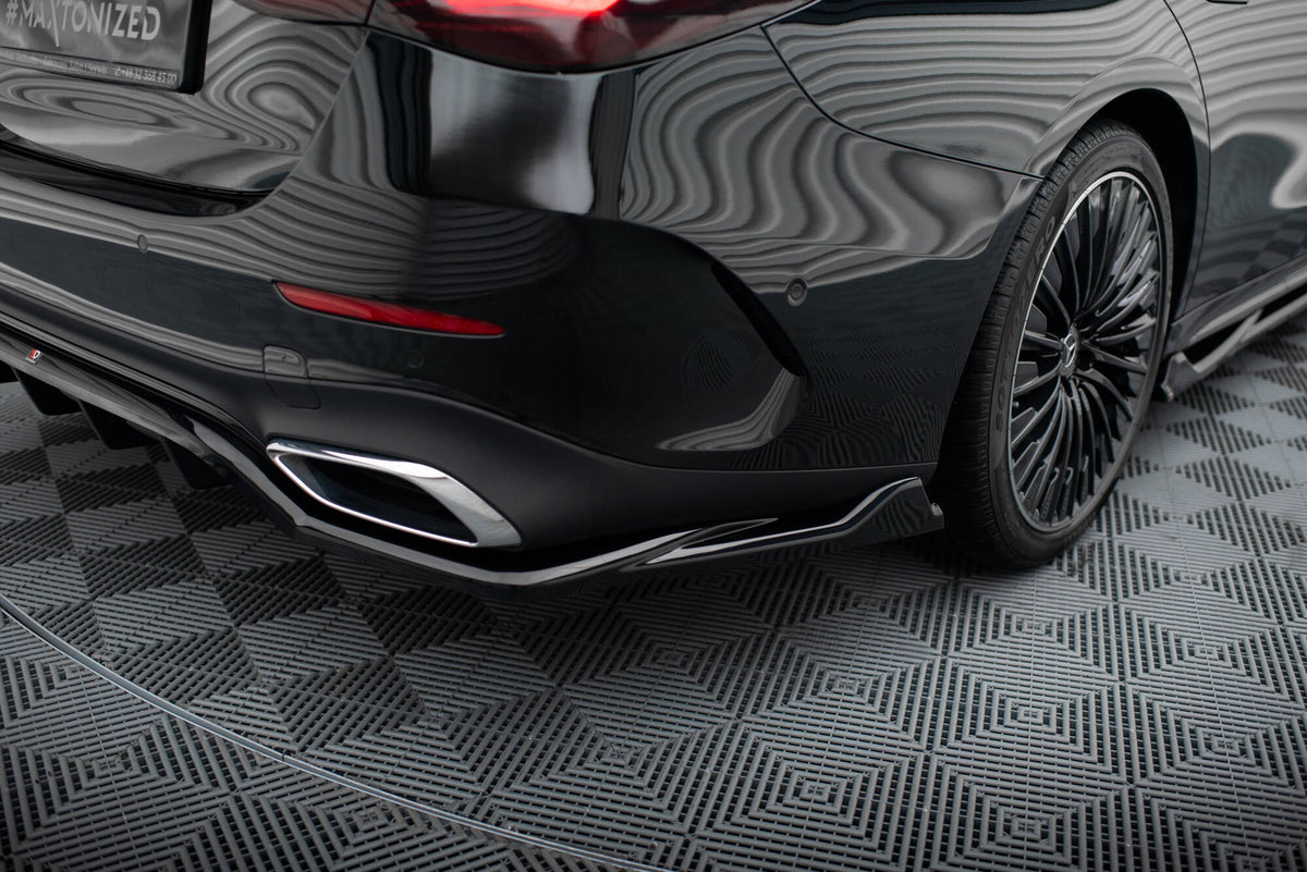 Maxton Design - Central Rear Splitter (with Vertical Bars) Mercedes ...