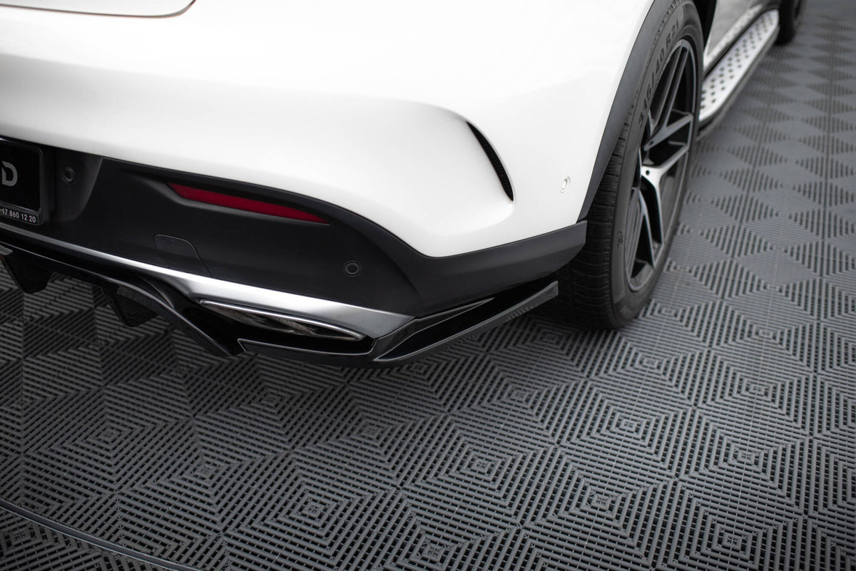 Maxton Design - Central Rear Splitter (with Vertical Bars) Mercedes ...
