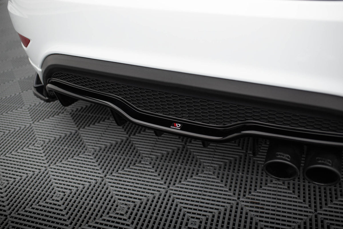 Maxton Design - Rear Valance Ford Fiesta ST MK7 (3-Door Version ...