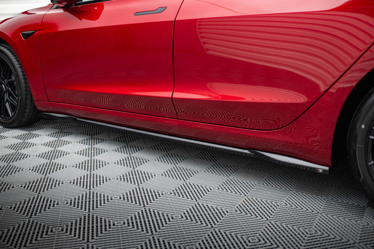 Maxton Design - Side Skirts Diffusers V.2 Tesla Model 3 Project ...