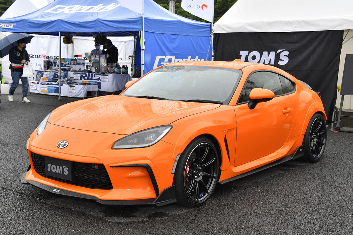 TOM'S Racing - Wide Body Kit Toyota GR86 | Royal Body Kits