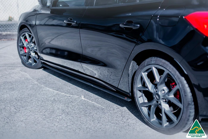 Flow Designs - Side Skirts Diffusers Ford Focus ST MK4 | Royal Body Kits