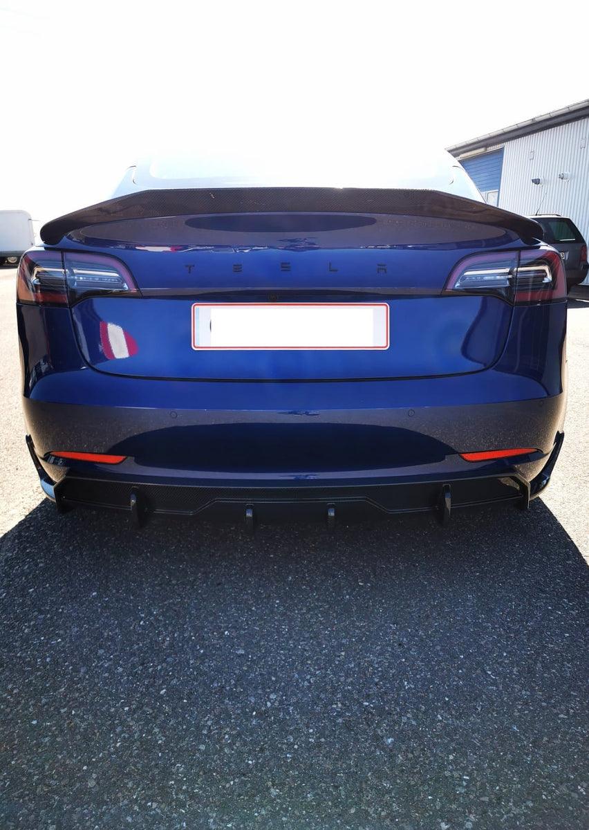 "RBK Carbon" Rear Diffuser V1 Tesla Model 3 | Royal Body Kits