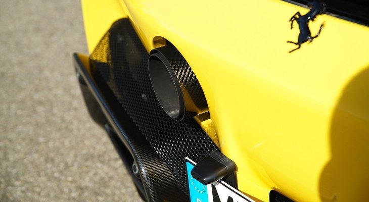 Novitec - Non-Valved Exhaust System Ferrari SF90 | Royal Body Kits