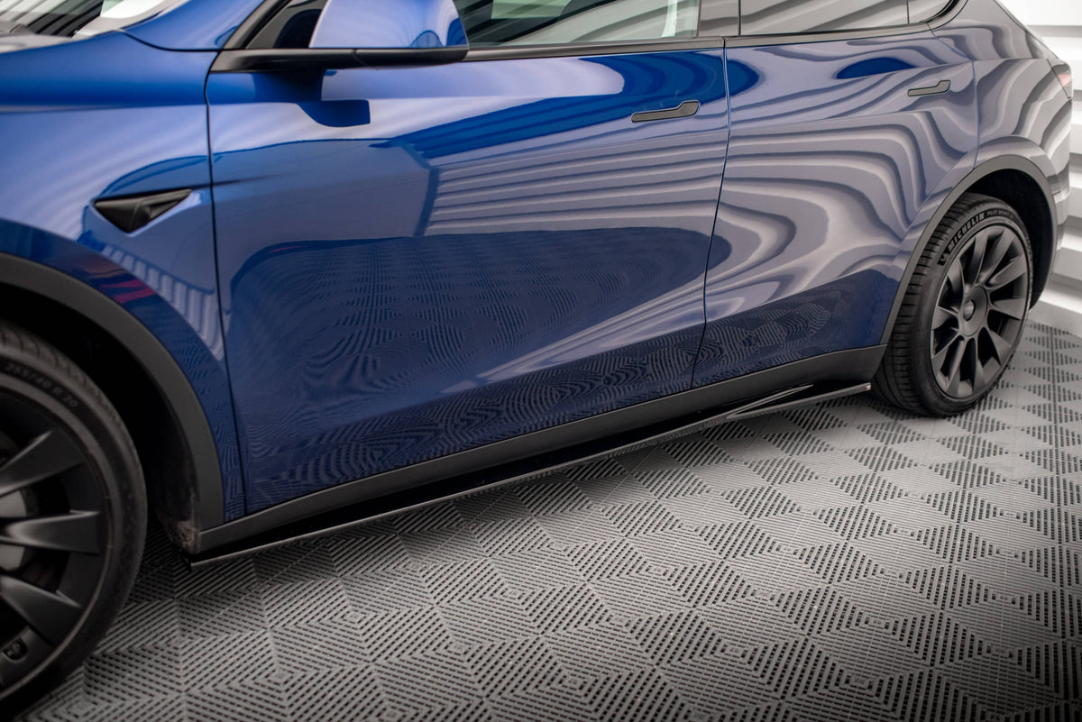 Maxton Design - Side Skirts Diffusers V.1 Tesla Model Y | Royal Body Kits