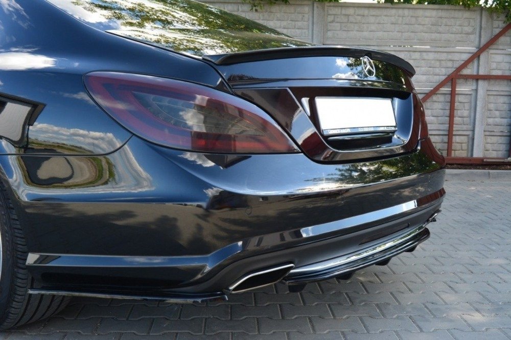 Maxton Design - Central Rear Splitter (with vertical bars) Mercedes ...