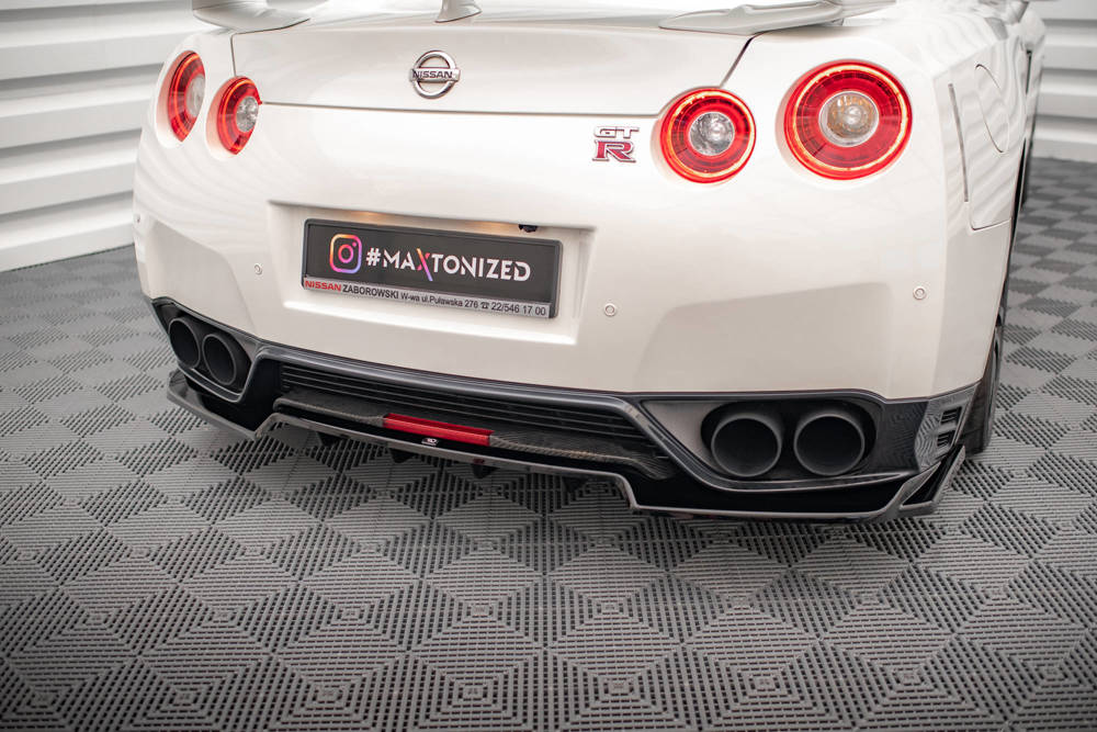 Maxton Design - Central Rear Splitter (with Vertical Bars) Nissan GTR ...