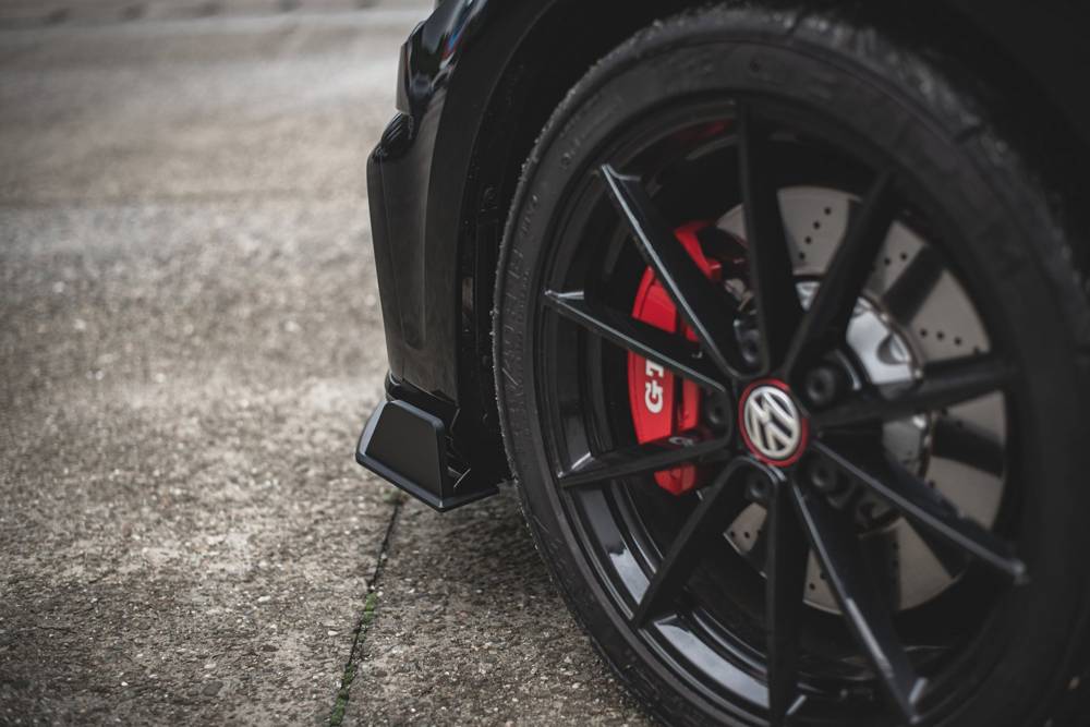 Maxton Design - Racing Durability Front Splitter Volkswagen Golf GTI ...