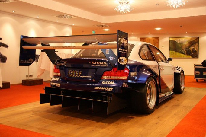 BMW M1 JUDD COUPE E82 WIDE-BODY KIT (FLOSSMAN) || ROYAL BODY KITS ...